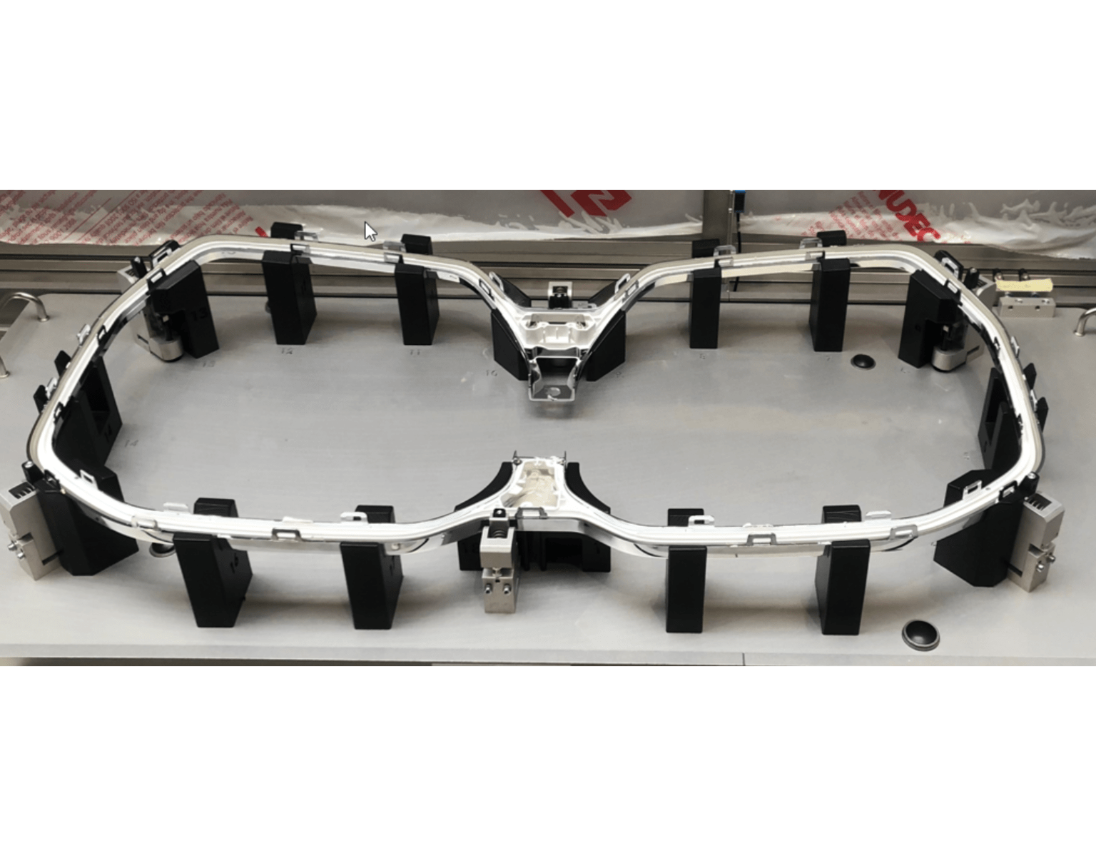 Precision assembly reached via 3D-printed fixtures